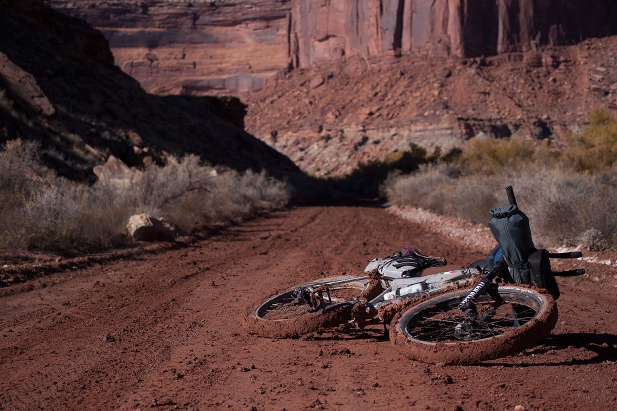 The White Rim, by MONTANUS - BIKEPACKING.com