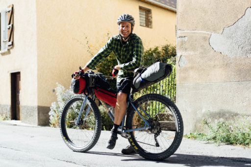 Mike Howarth and His Singular Rooster - BIKEPACKING.com