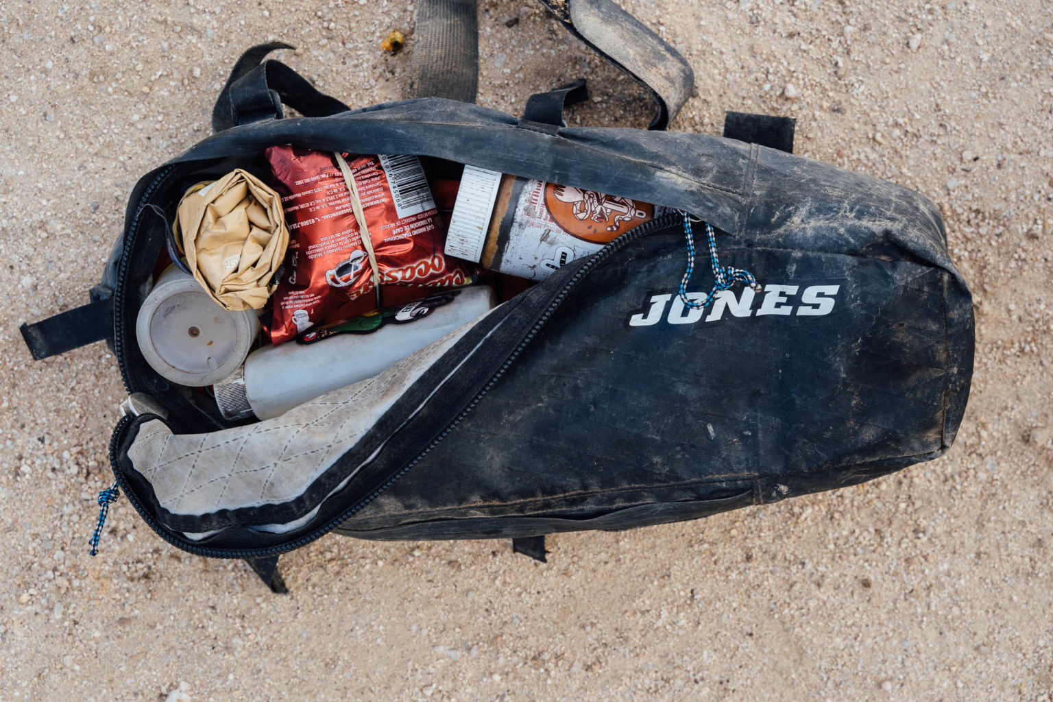 Review: Jones Truss Fork Pack (by Revelate Designs) - BIKEPACKING.com