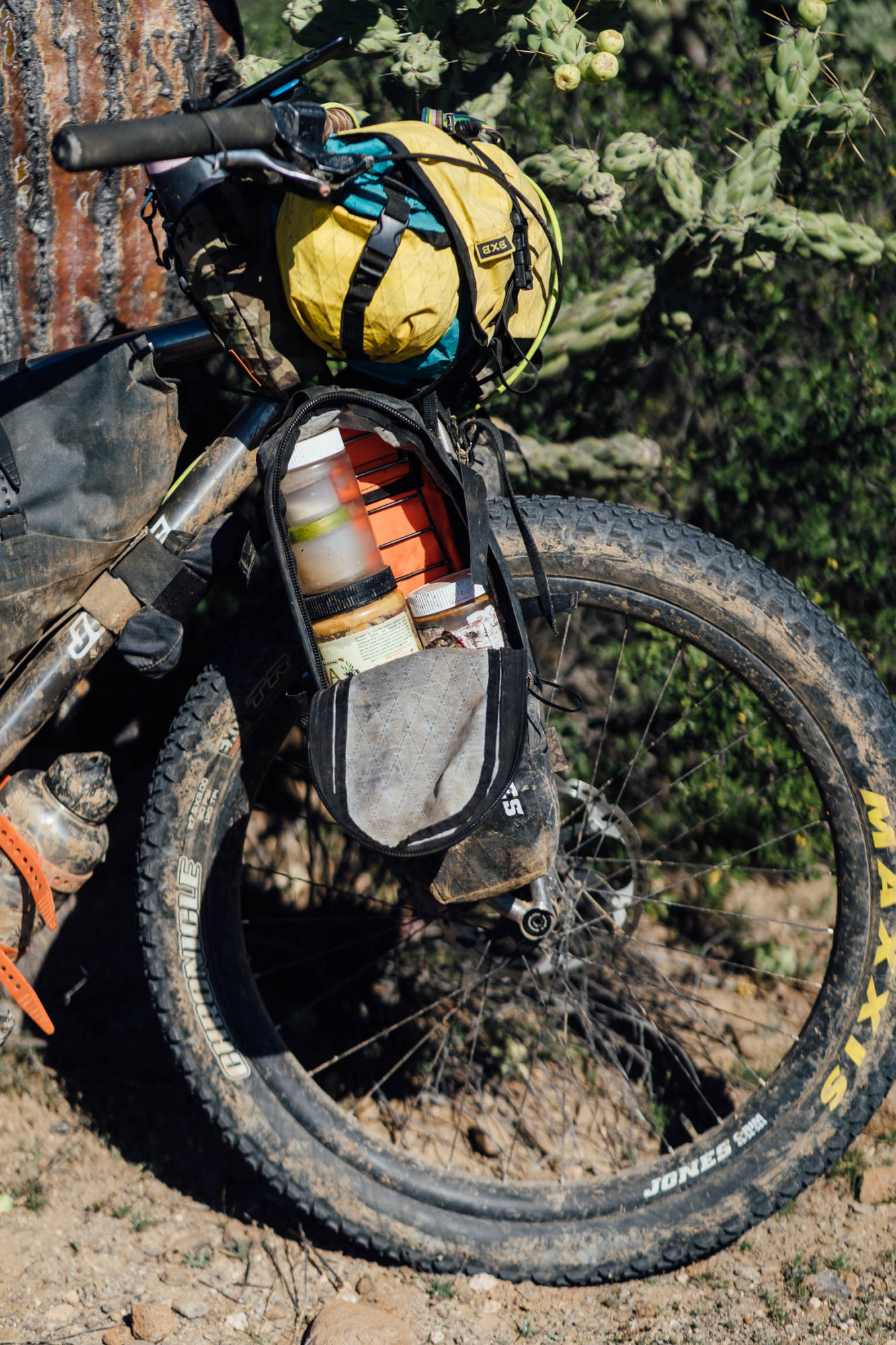 Review: Jones Truss Fork Pack (by Revelate Designs) - BIKEPACKING.com