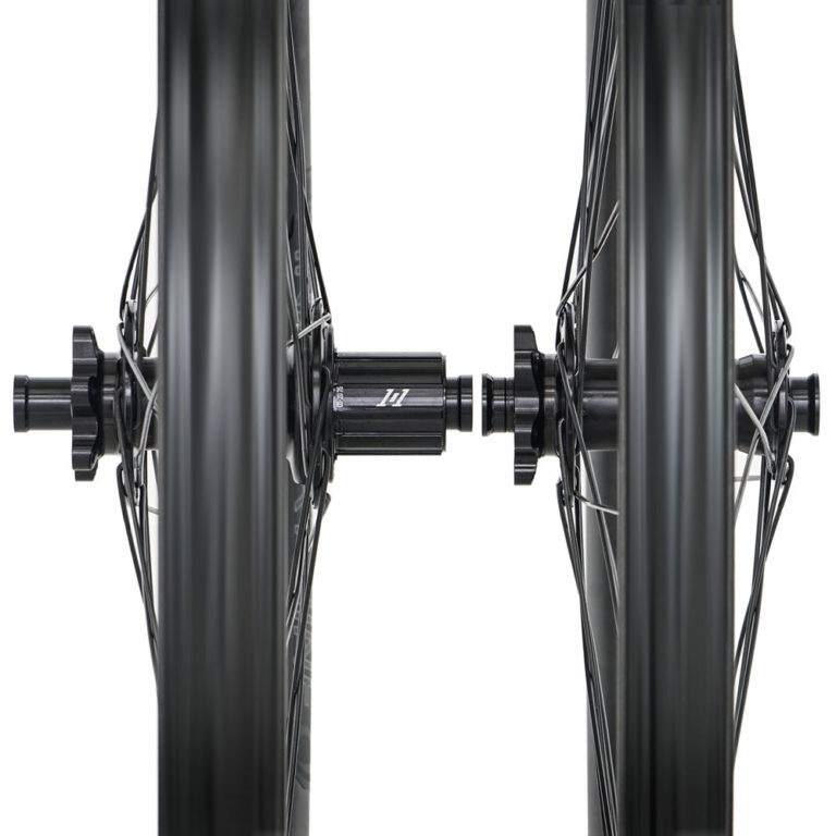 Industry Nine Rolls Out 1/1 and Hydra Enduro S Carbon Wheels ...