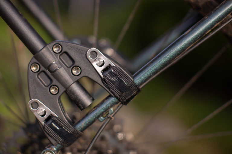 Aeroe Spider Rear Rack Review: Look Mom, No Mounts! - BIKEPACKING.com