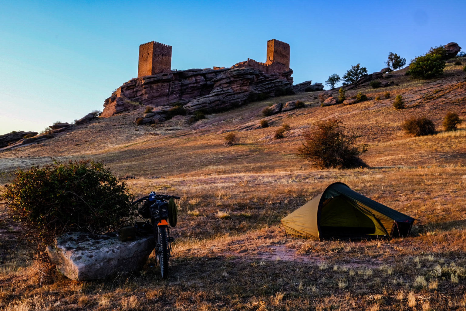 European Divide Trail - BIKEPACKING.com