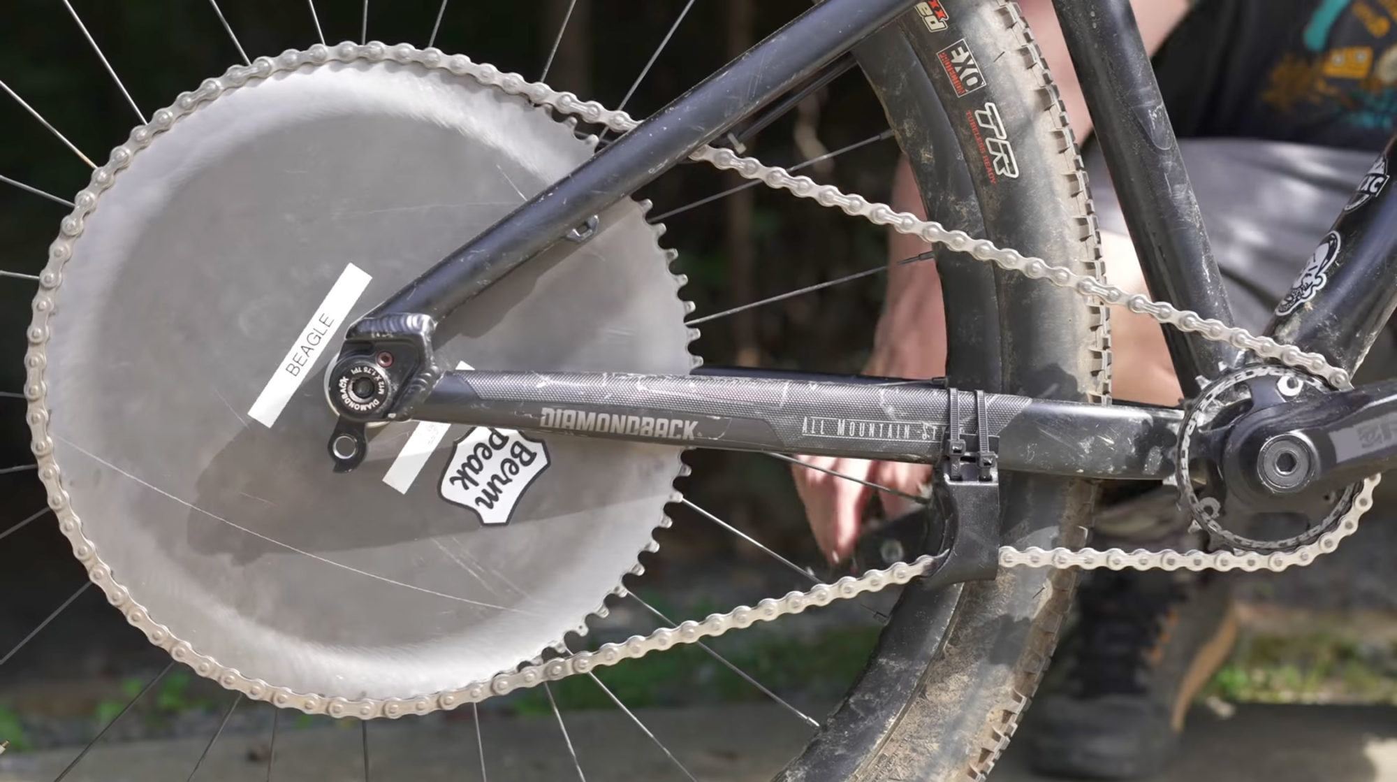 The Beagle Ultra-low Drivetrain (video) - BIKEPACKING.com