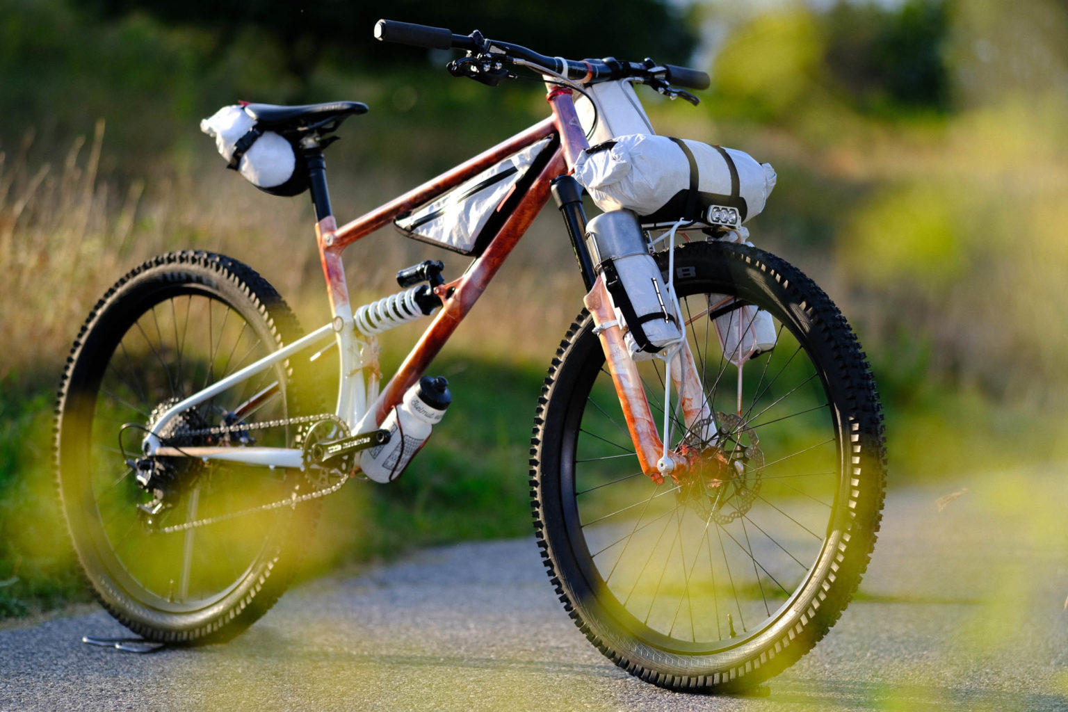 Concours de Machines 2021: Jolie Rouge - BIKEPACKING.com