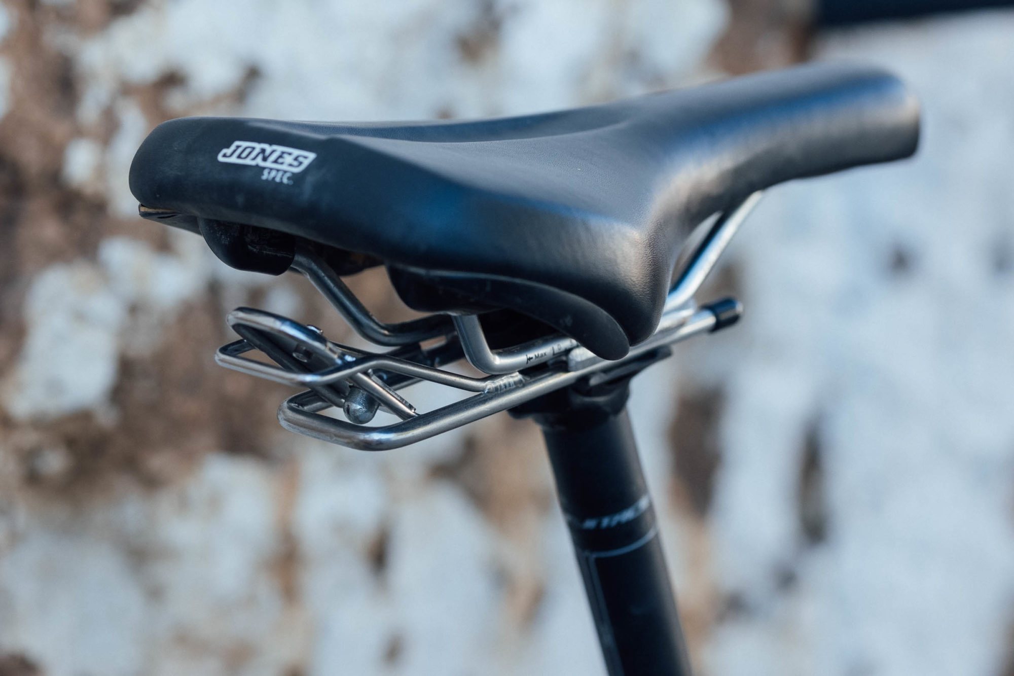 Frost+Sekers Quick-Lock Mount and Saddlebag Review - BIKEPACKING.com