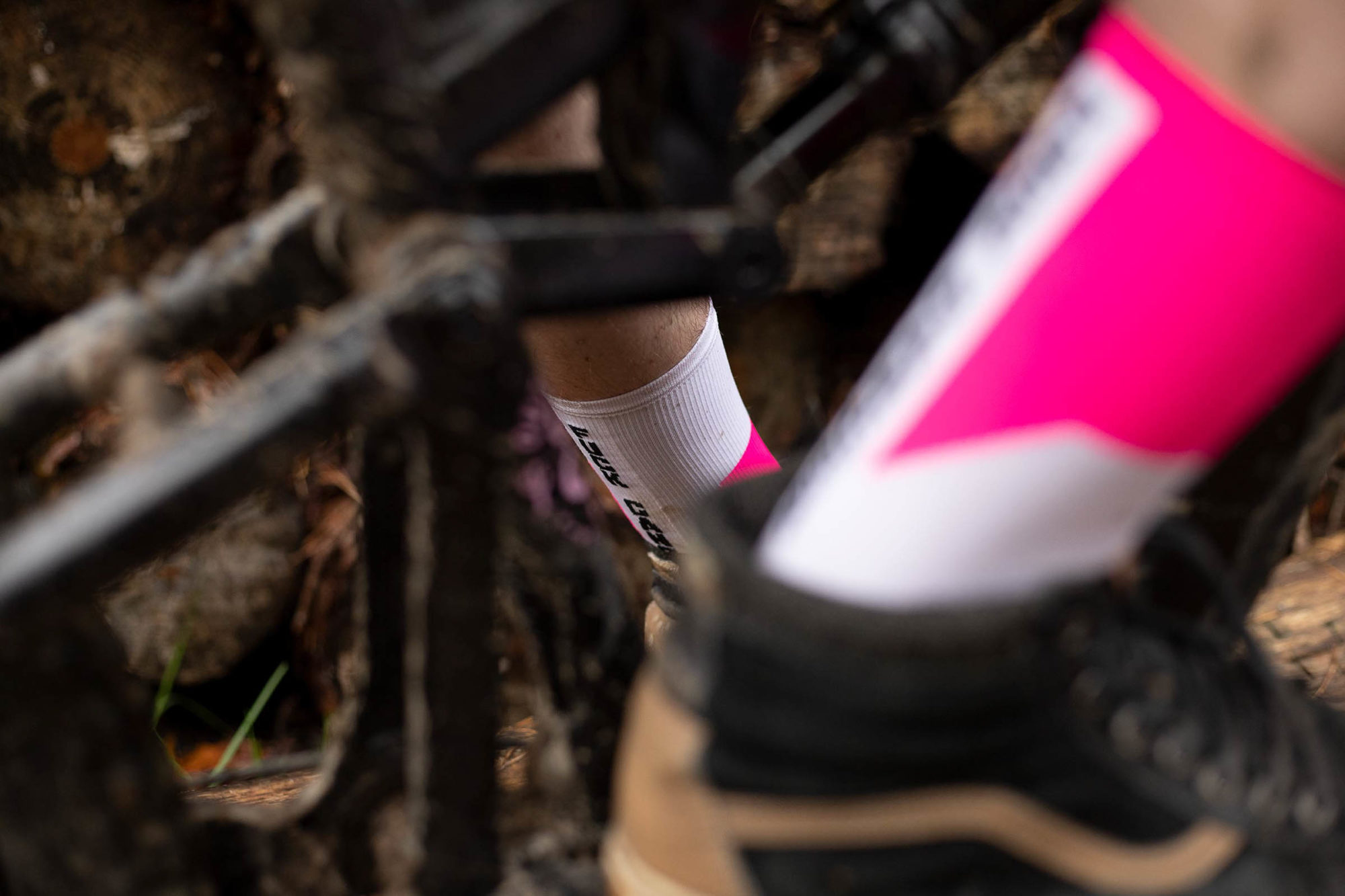 Morvelo Relaunches F-Cancer Socks - BIKEPACKING.com