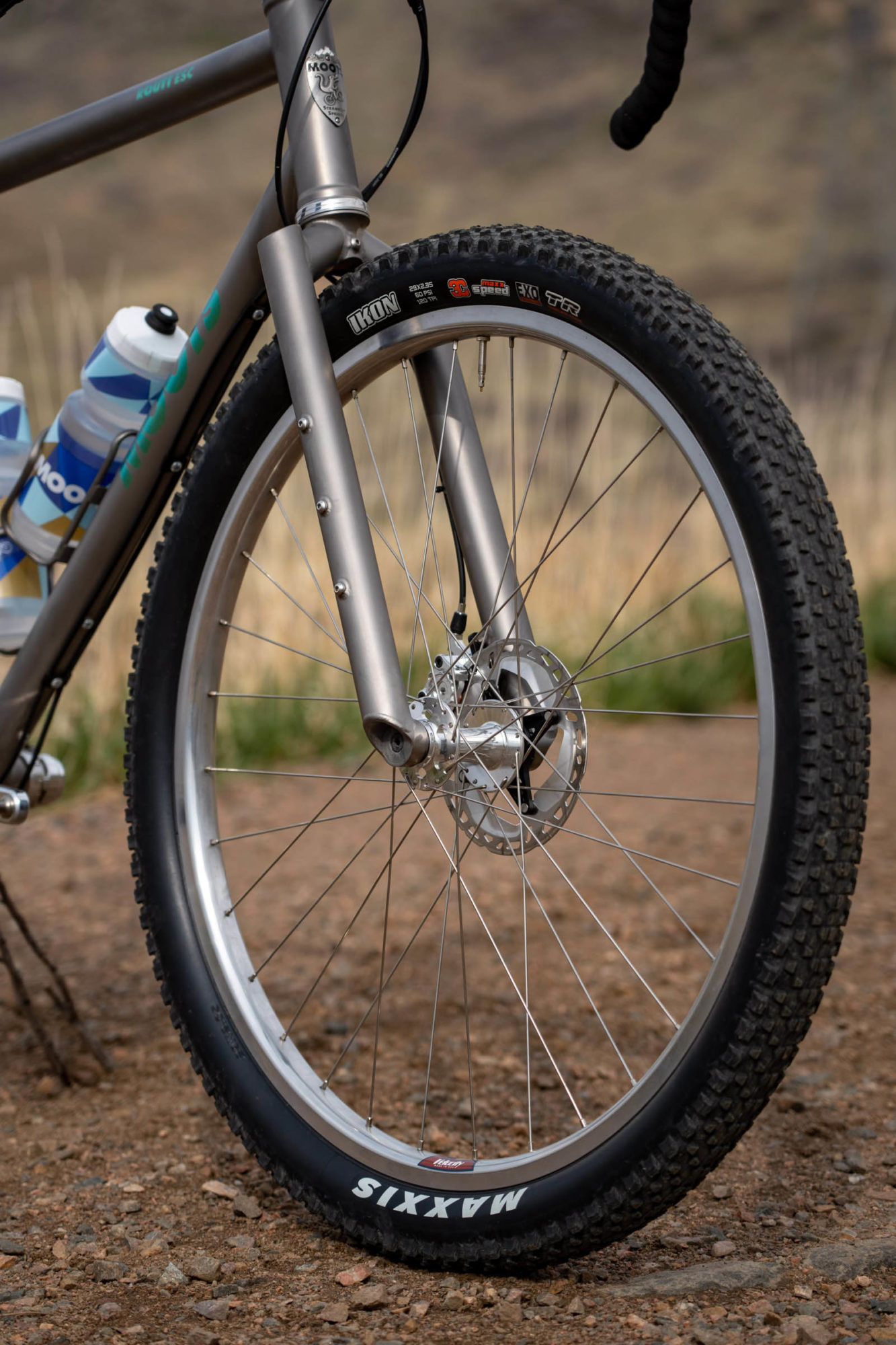 Moots Routt ESC Review: A 10K Monster Gravel Bike!? - BIKEPACKING.com