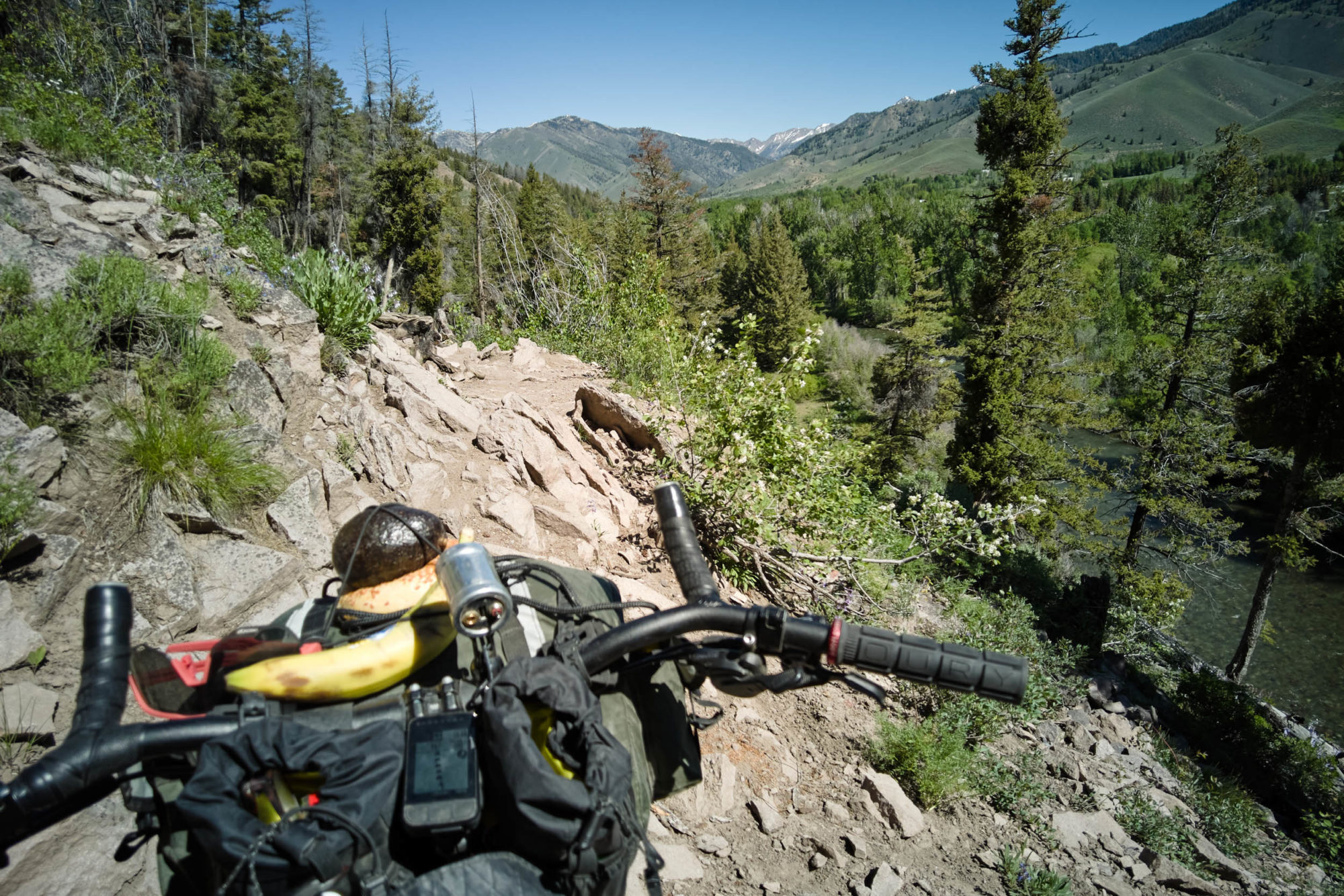 Smoke and Fire 400 (Video) - BIKEPACKING.com