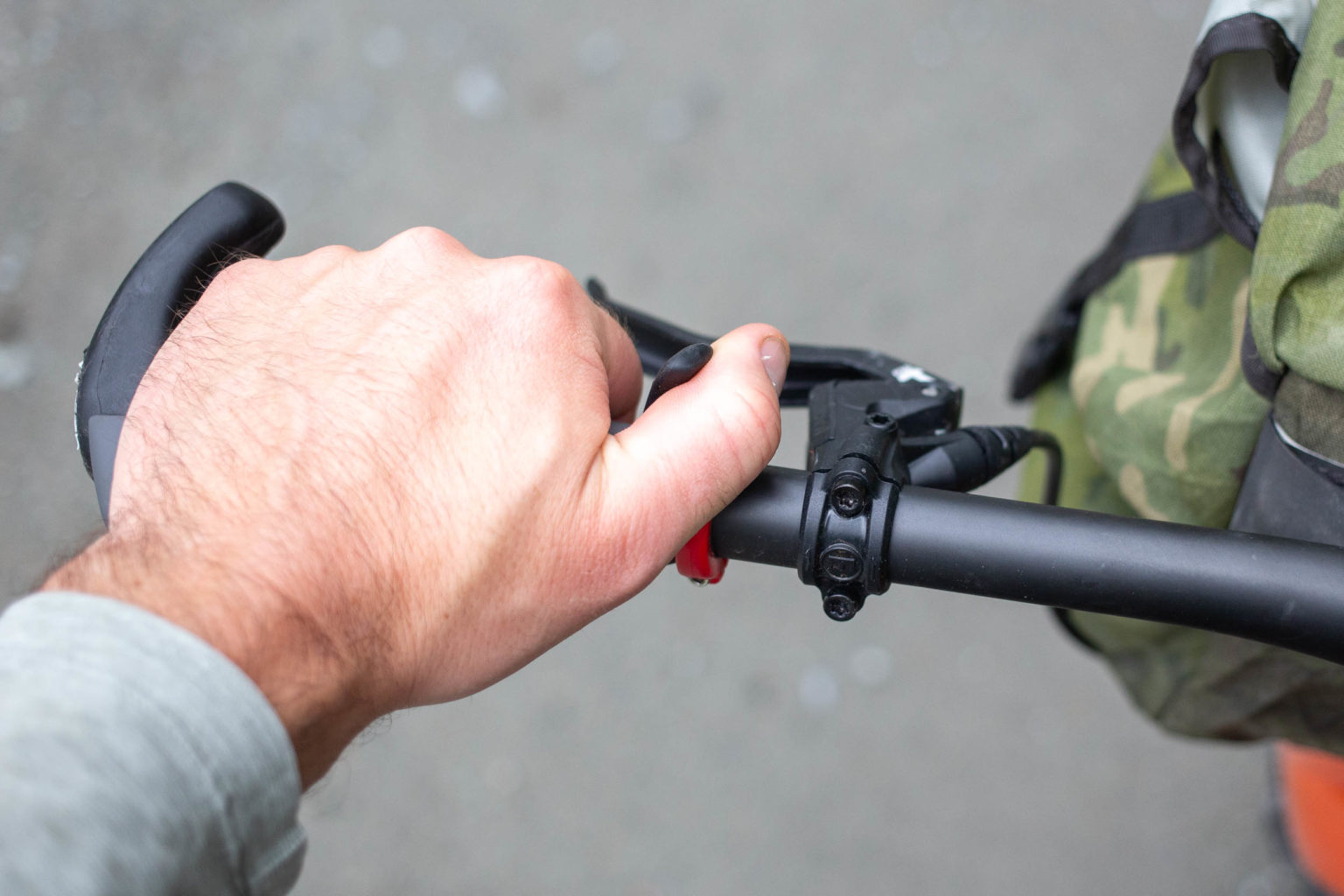 A Mini Guide to Adding Alt Hand Positions to Flat Bars - BIKEPACKING.com