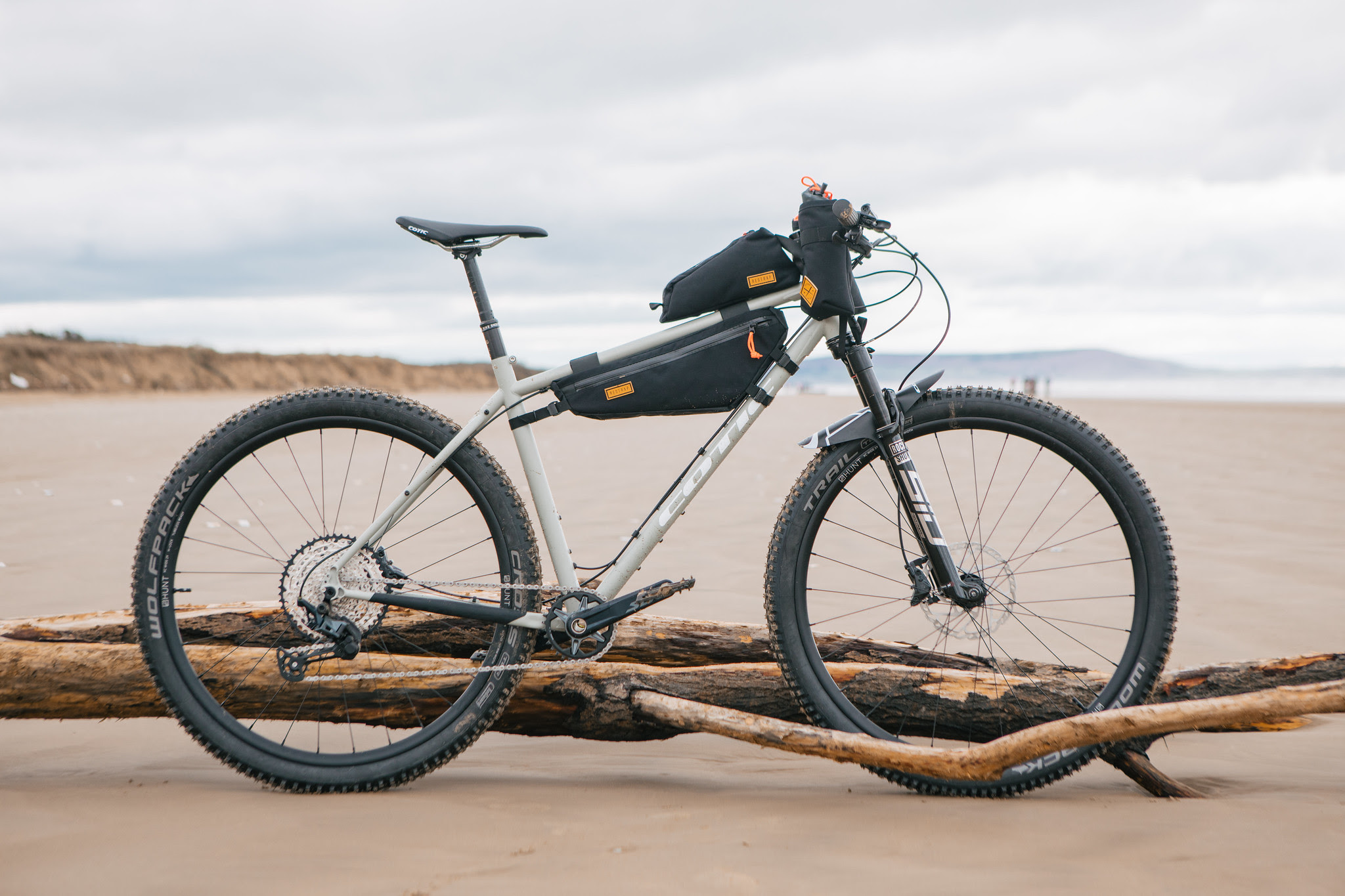 2023 Cotic Cascade - BIKEPACKING.com
