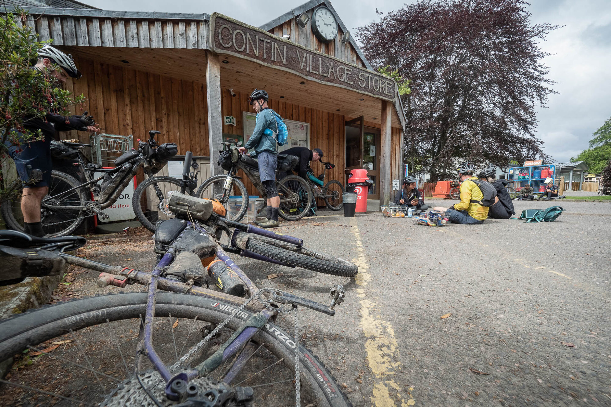 The Pink Dots: A Story from the Highland Trail 550 (Video ...