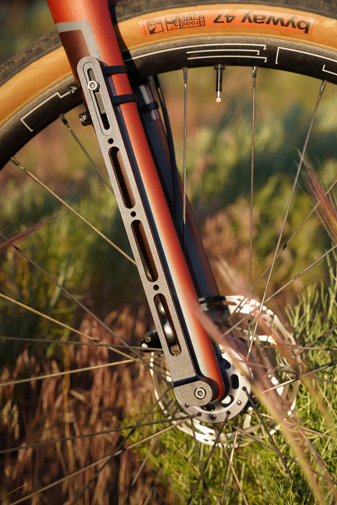 Old Man Mountain Axle Pack and Flip Cage - BIKEPACKING.com