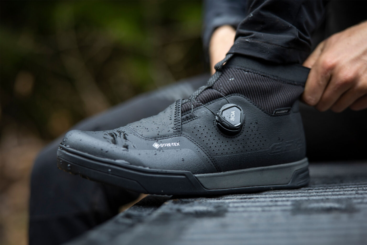 Shimano Gravity Flat and Enduro Shoes - BIKEPACKING.com