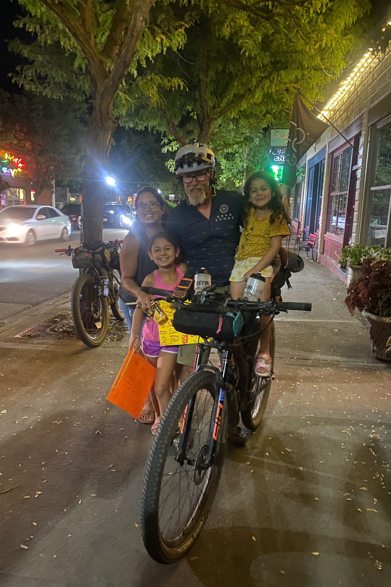 Dan Kelly Wins 2023 Smoke 'n' Fire 400 - BIKEPACKING.com