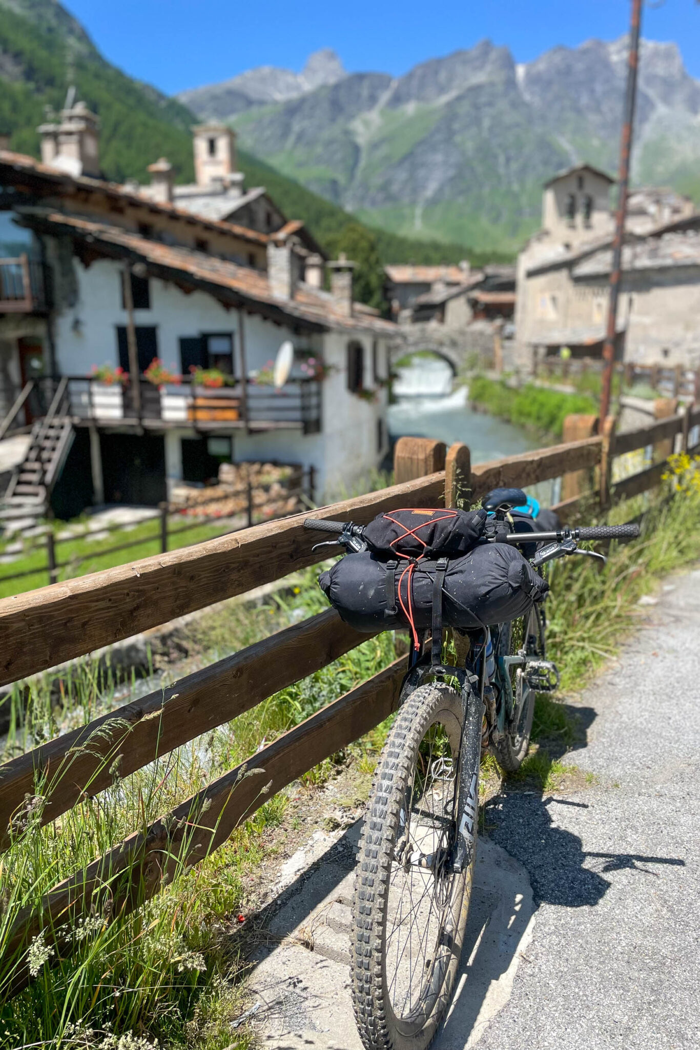 A Self-Supported Stone King Rally - BIKEPACKING.com