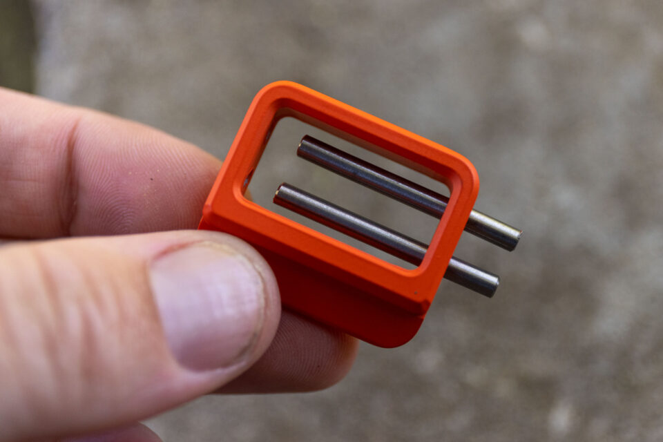 Austere Manufacturing 1″ Pin Ladder Lock: First Look - BIKEPACKING.com