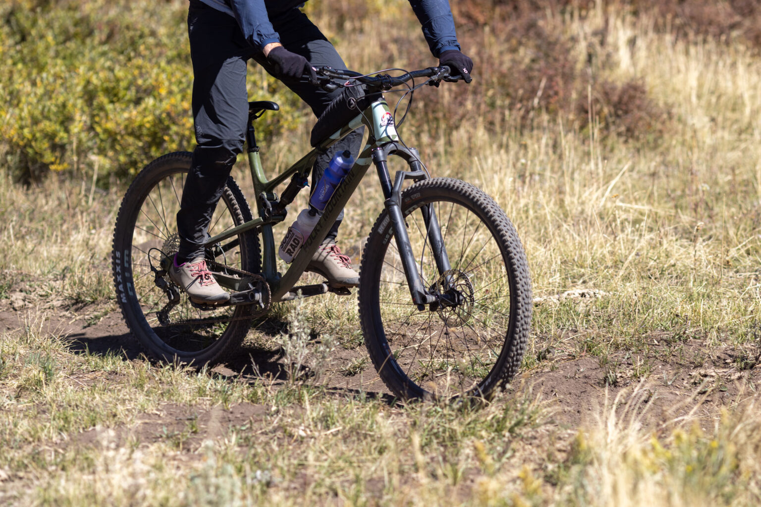 Specialized Recon ADV Shoes Review - BIKEPACKING.com