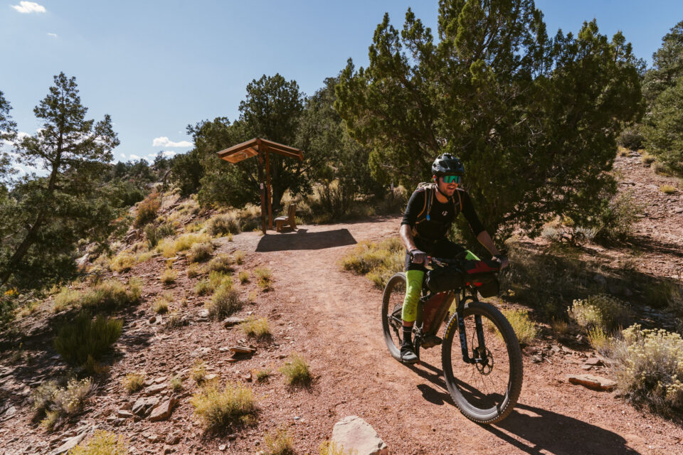 Alex Schultz Wins 2023 Arizona Trail Race + New 800-mile Record ...