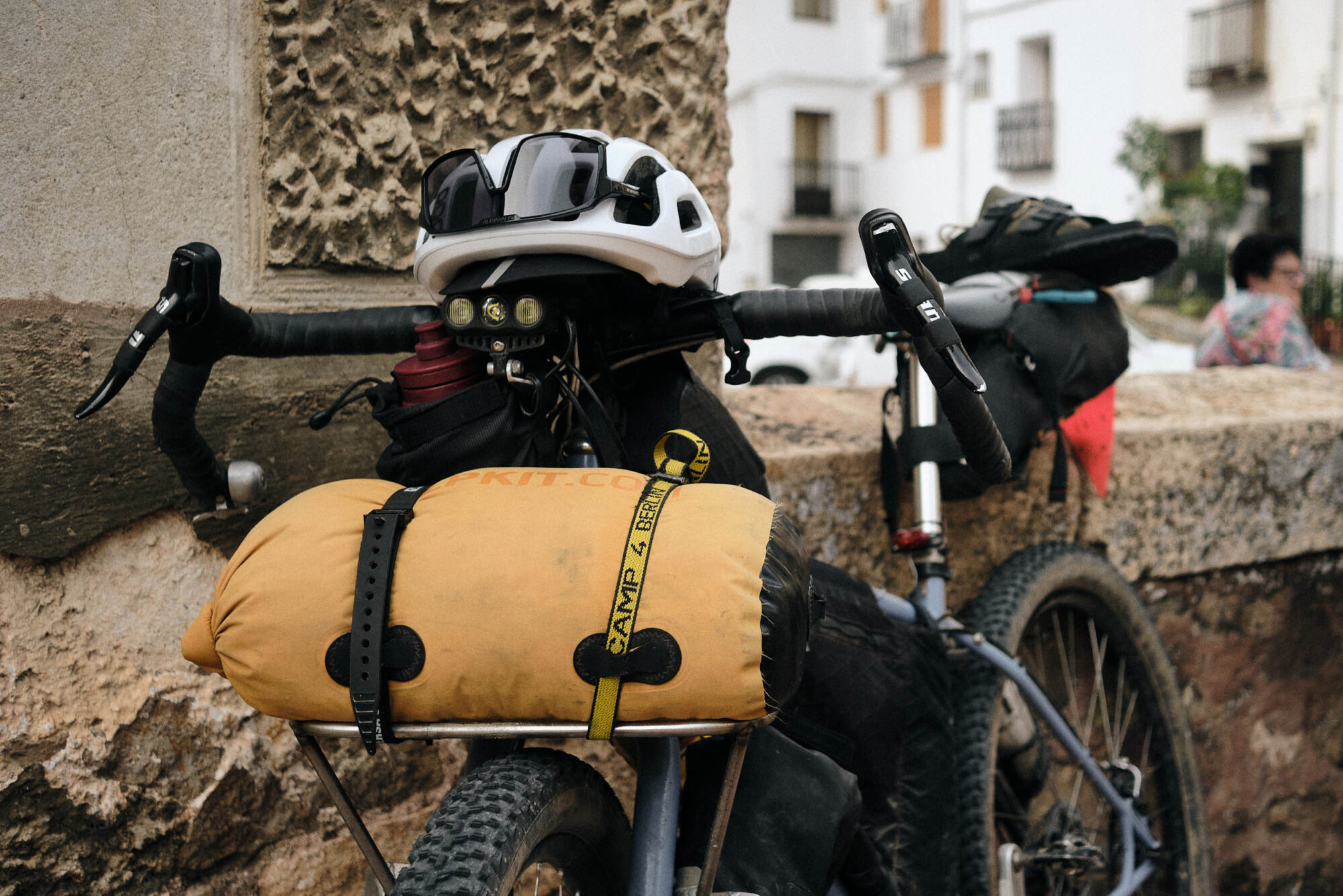 Reader's Rig: Daniel's Singular Swift - BIKEPACKING.com