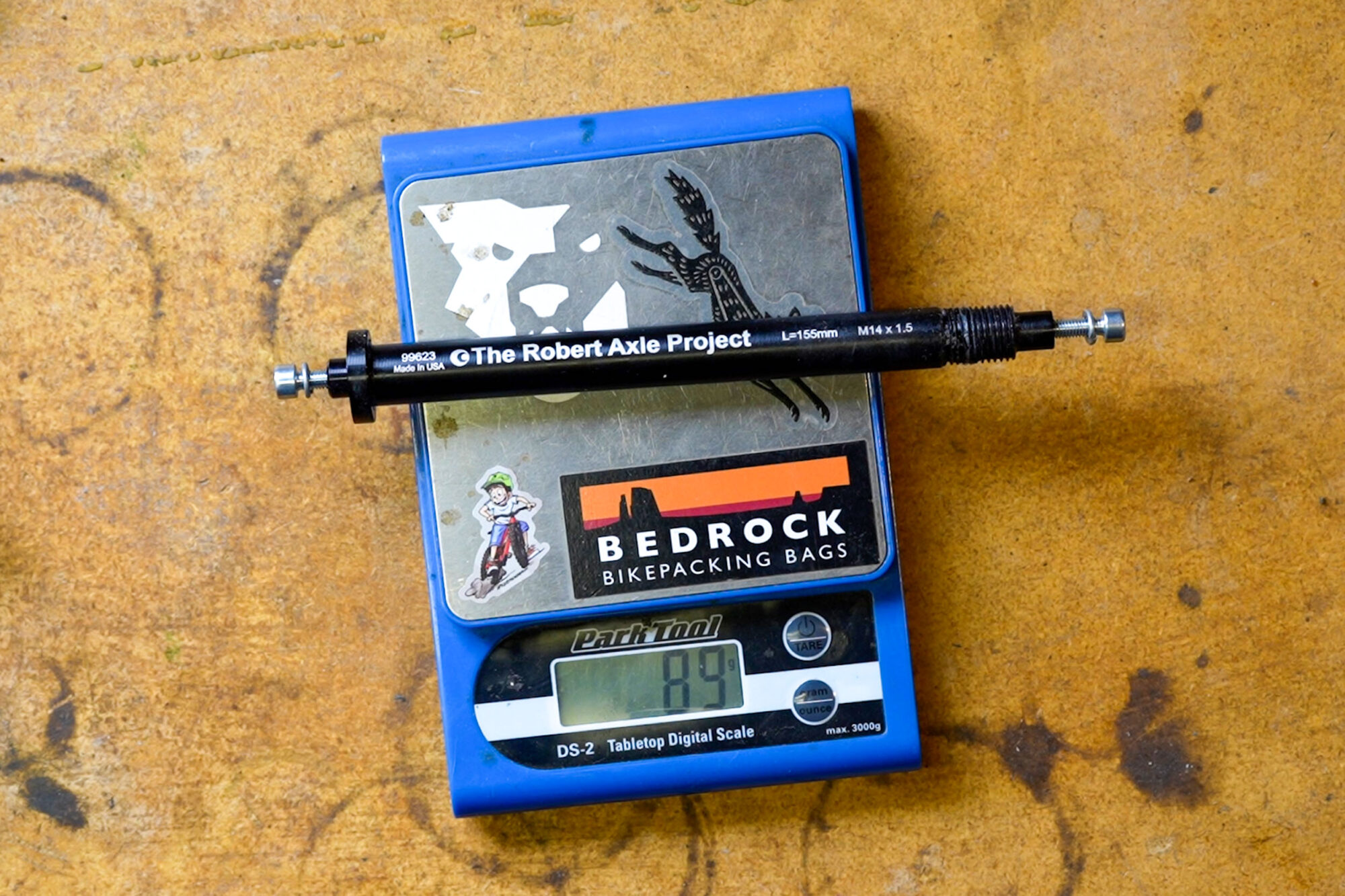 Old Man Mountain Axle Pack Review: Fork Cargo Reimagined - BIKEPACKING.com