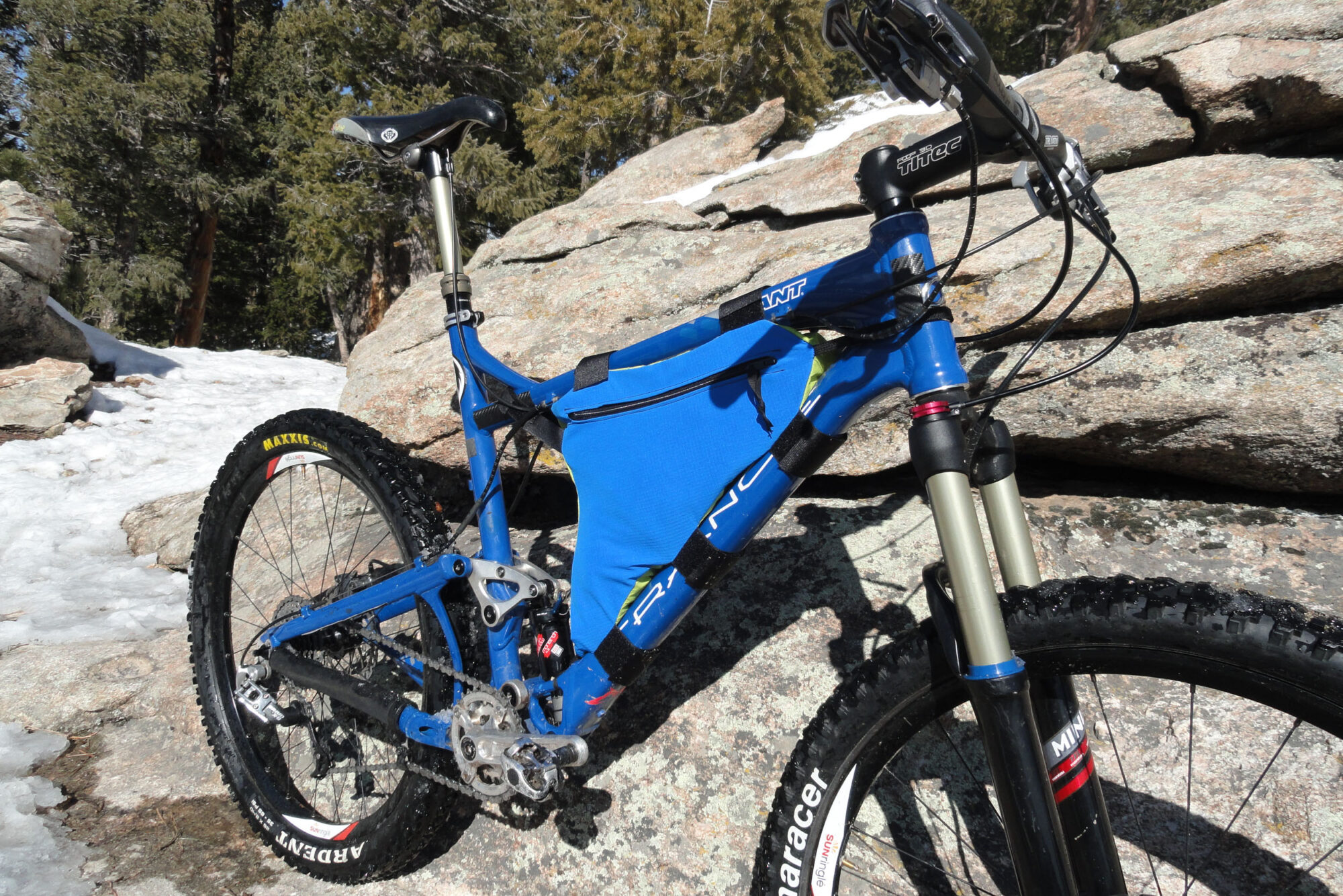 Custom JPaks FramePak Review - BIKEPACKING.com