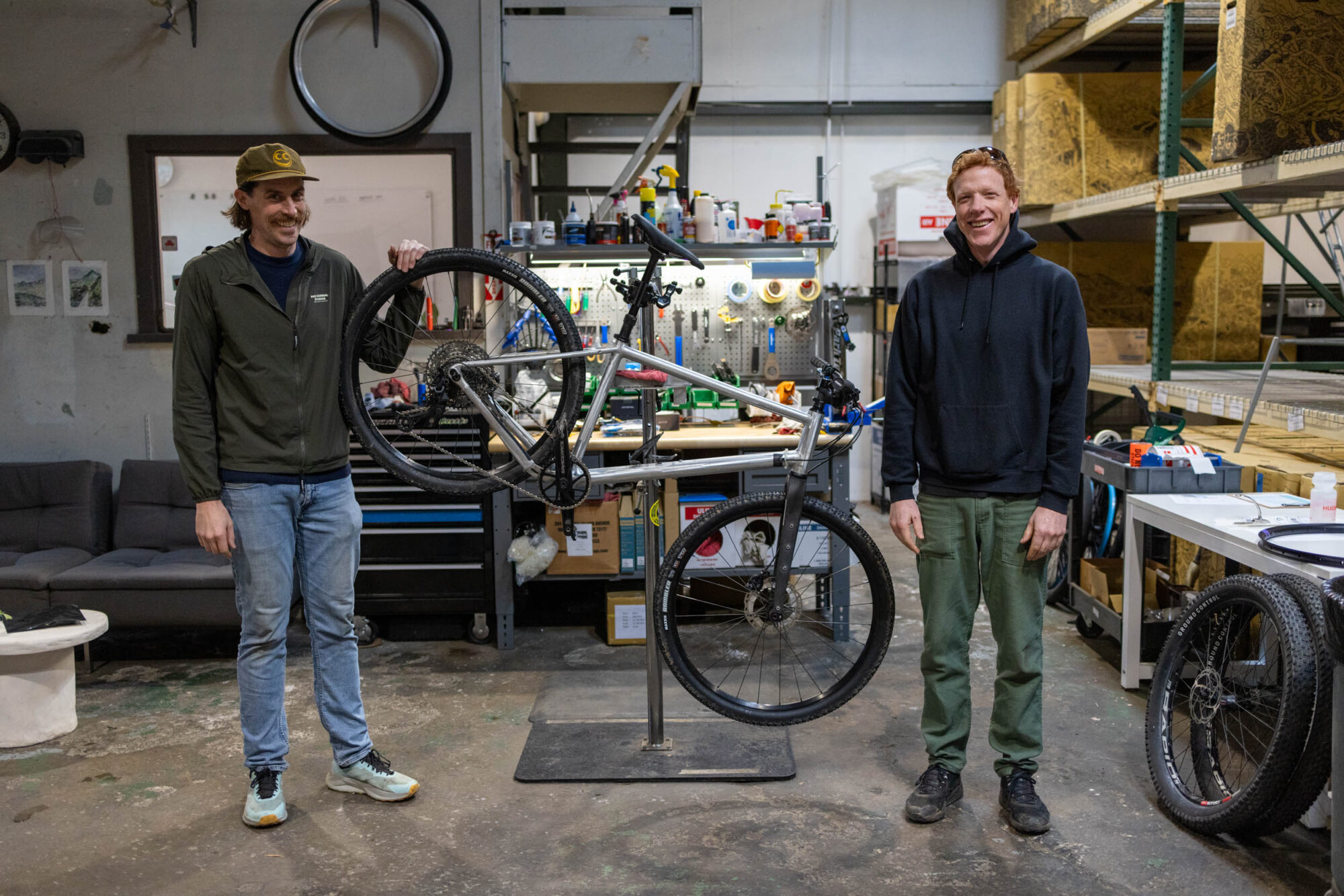 Introducing the Hudski Dualist (Sea Otter Classic) - BIKEPACKING.com