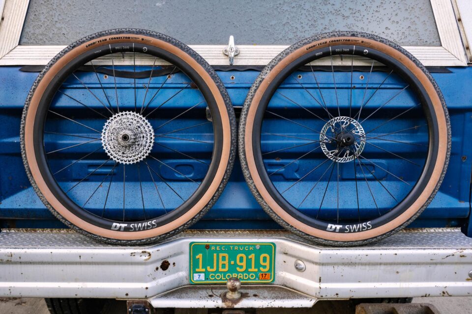 A First Look at the New DT Swiss GRC 1100 DICUT 30 Wheels - BIKEPACKING.com
