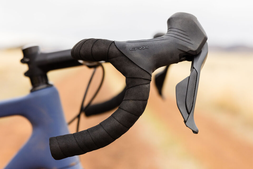 New Shimano GRX RX825 Di2 System - BIKEPACKING.com