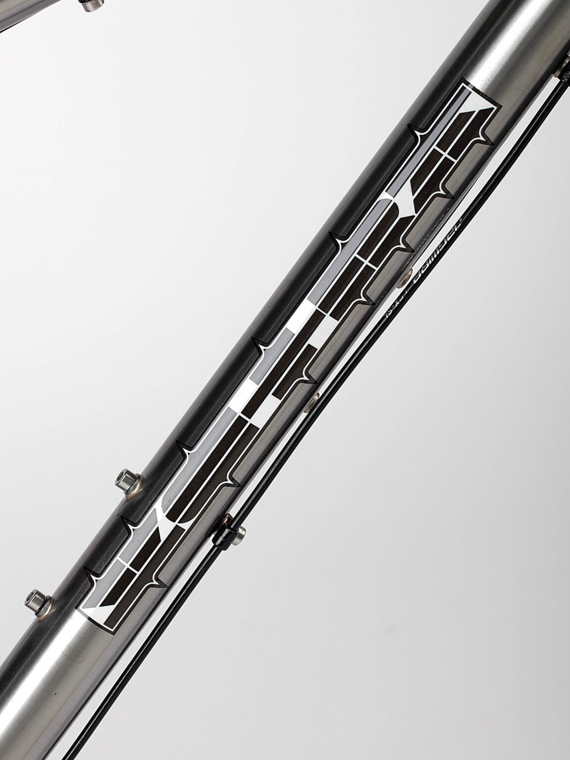 The Vetra Venom is a Rolling Work of Art - BIKEPACKING.com