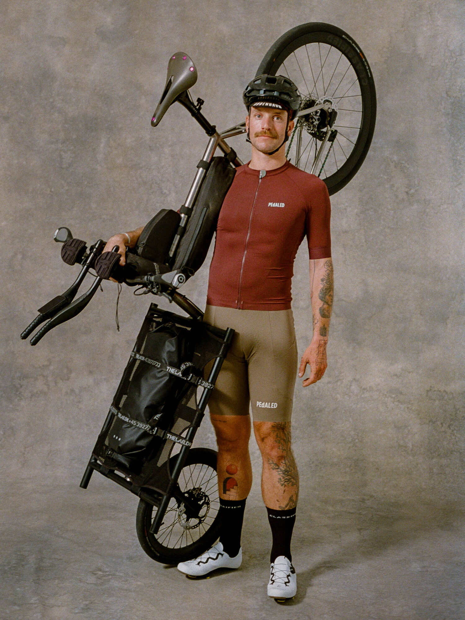 A Look at Allan Shaw's Latest Race-Ready Omnium Cargo - BIKEPACKING.com