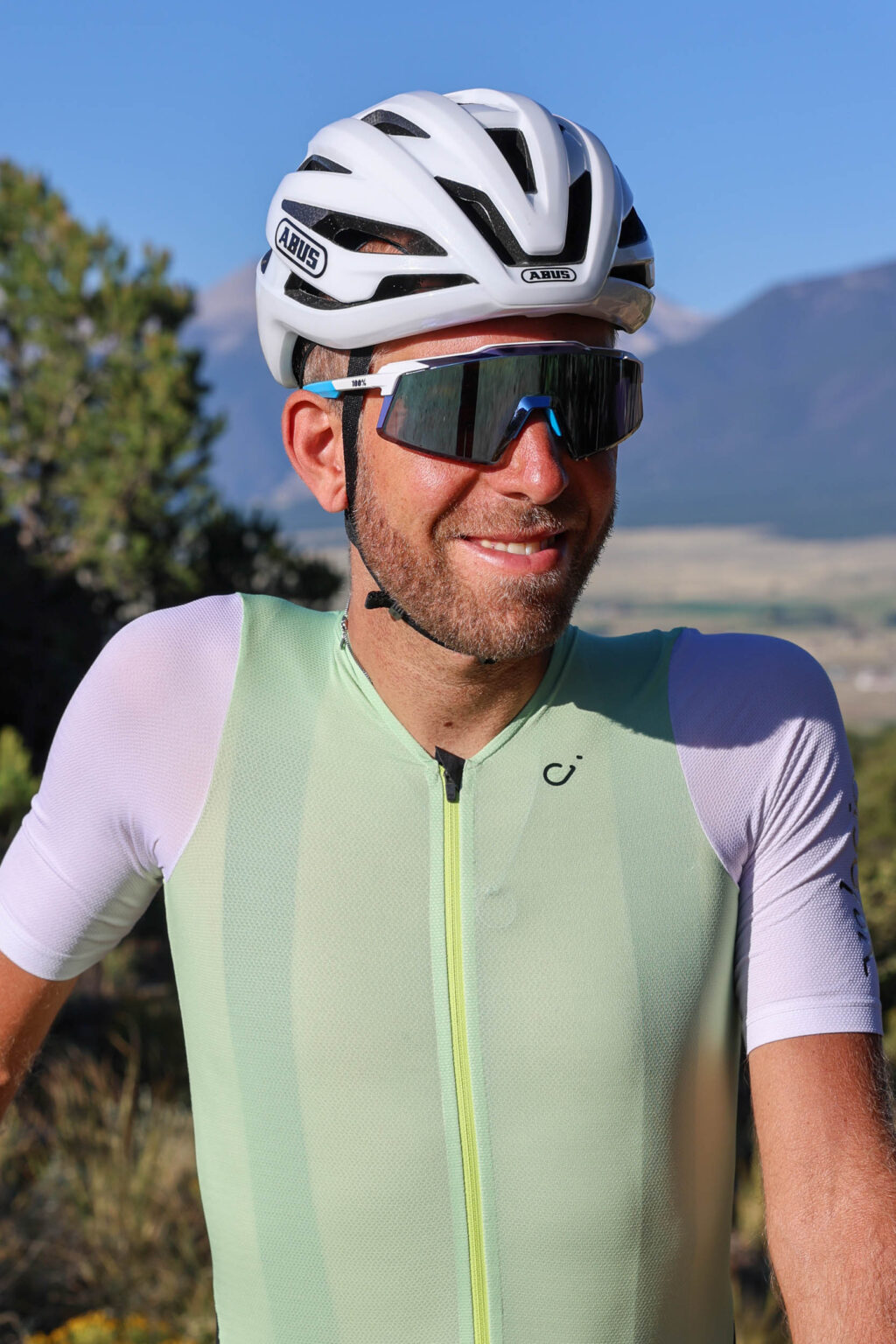 Ulrich Bartholmoes' 2024 Colorado Trail Race Pack List - BIKEPACKING.com