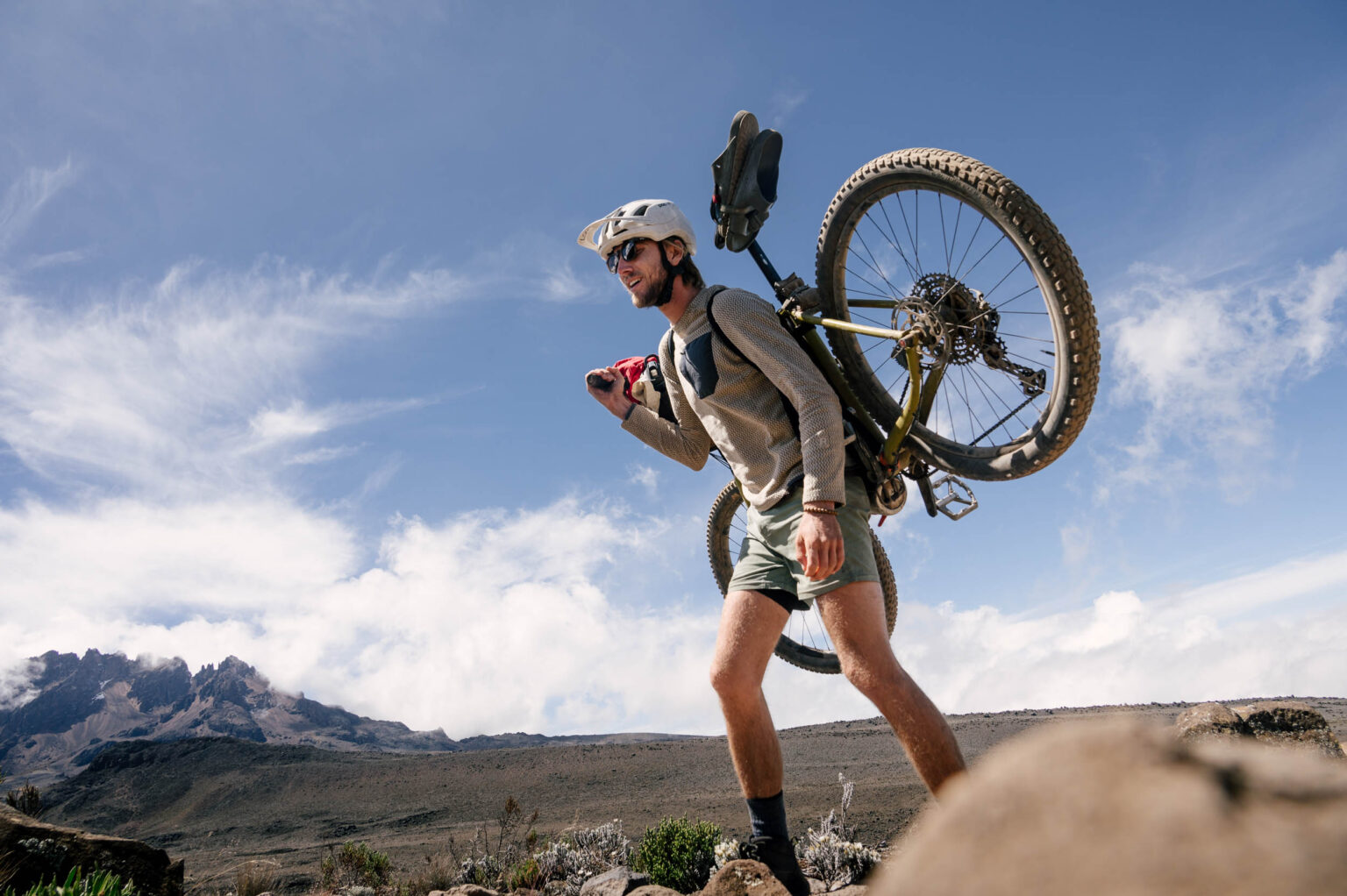 Restrap Hike-a-Bike Harness Review: More Than a Gimmick - BIKEPACKING.com