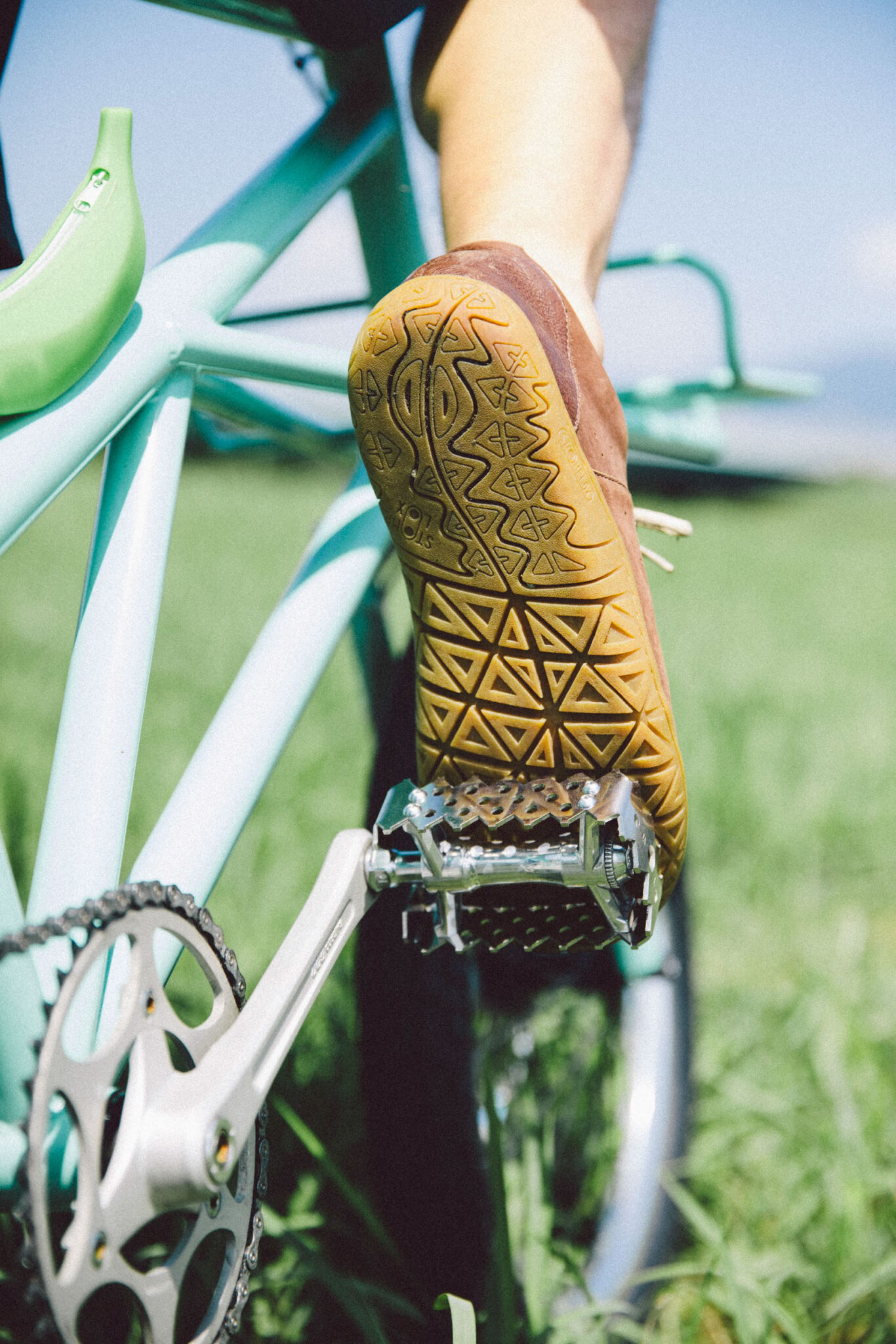 Stomplox Trail Worm Shoes - BIKEPACKING.com