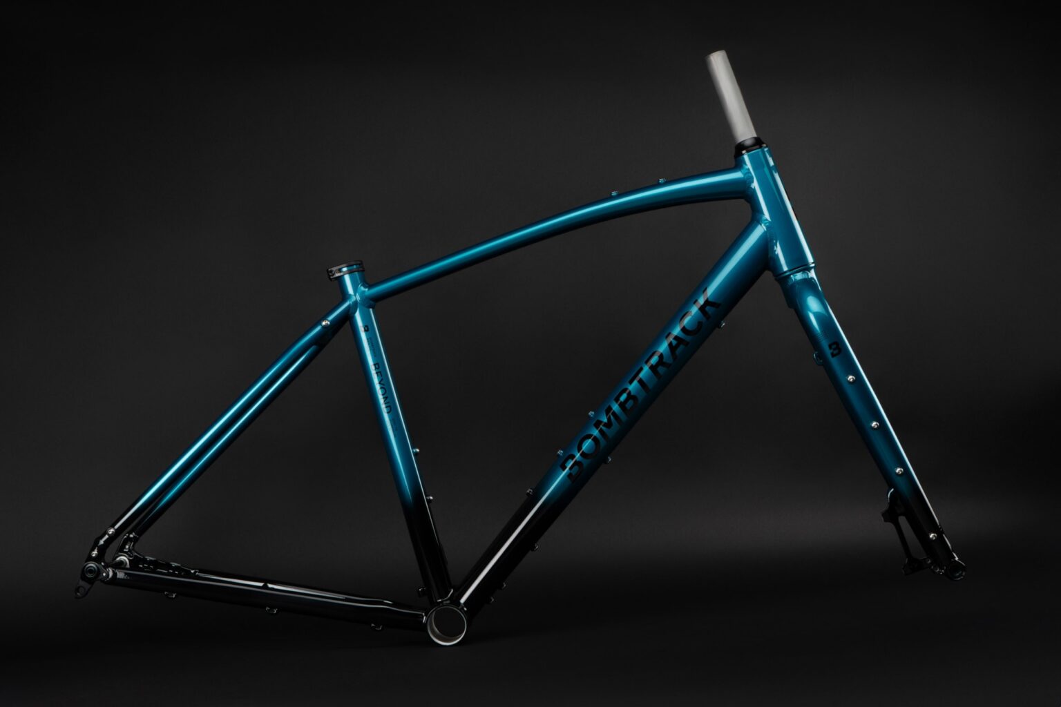 Bombtrack Beyond AL - BIKEPACKING.com