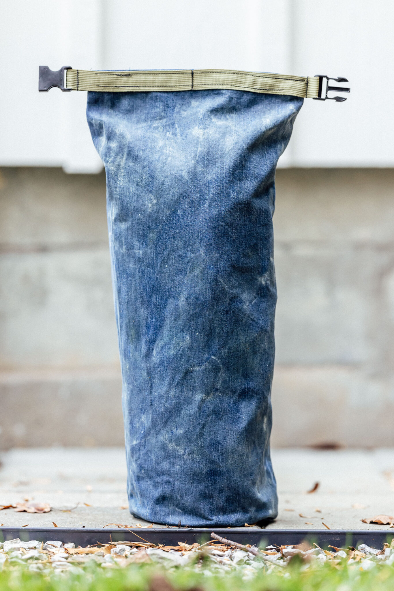 DIY Pants-Leg Stuff Sack (Rack Bag) - BIKEPACKING.com