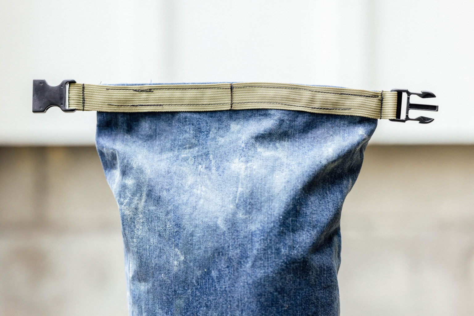 DIY Pants-Leg Stuff Sack (Rack Bag) - BIKEPACKING.com