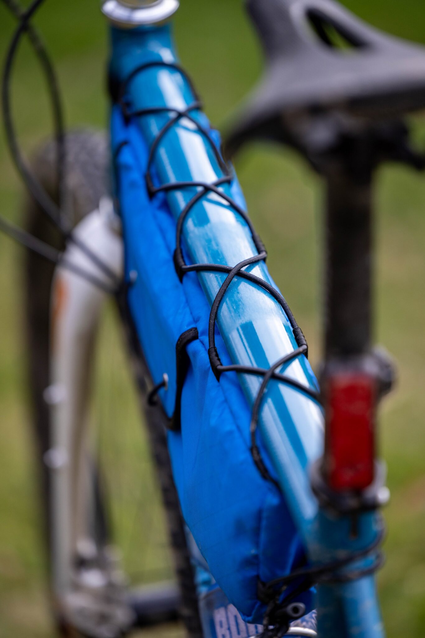 BxB Upper Hand - BIKEPACKING.com