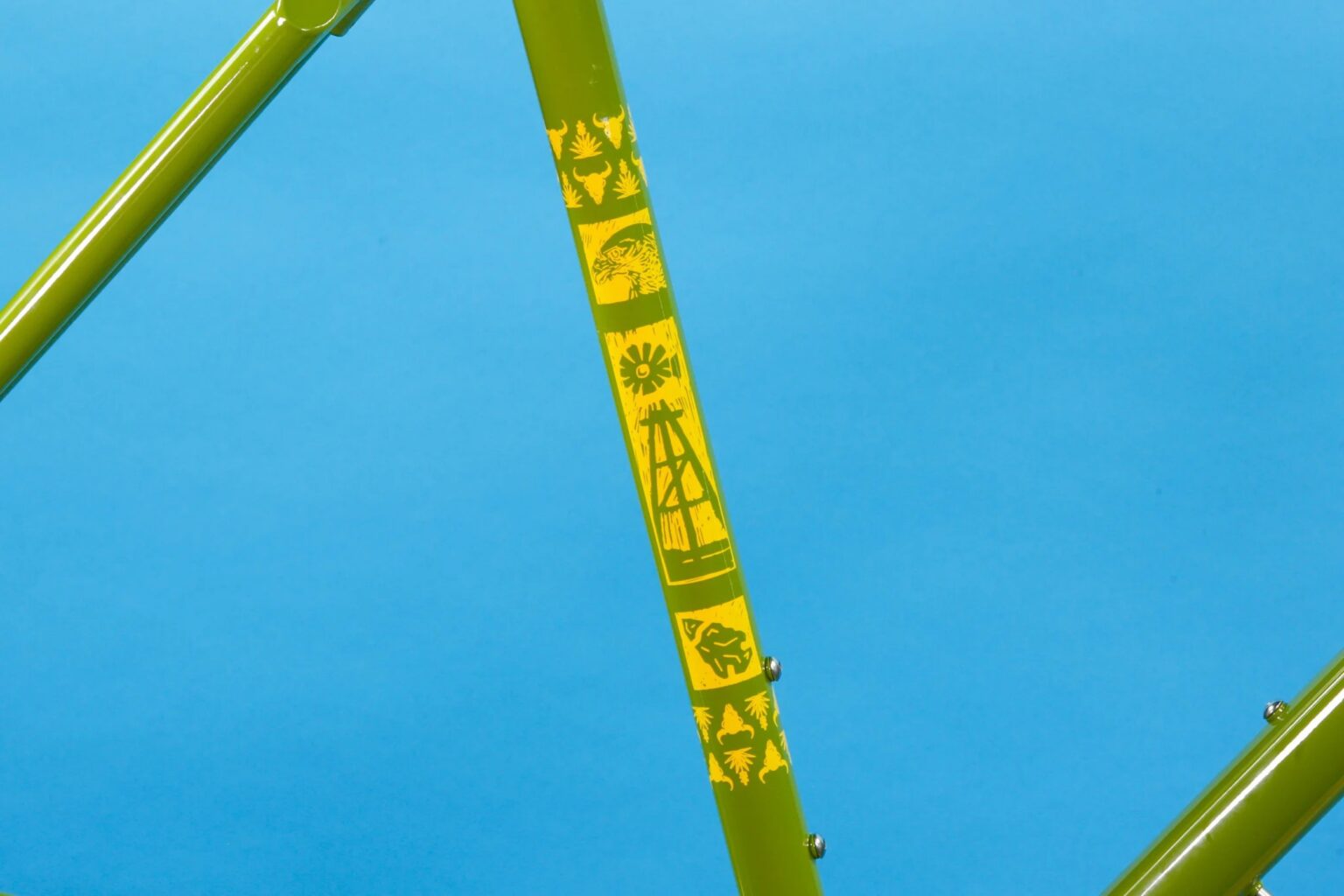 Crust Bikes Derecho - BIKEPACKING.com