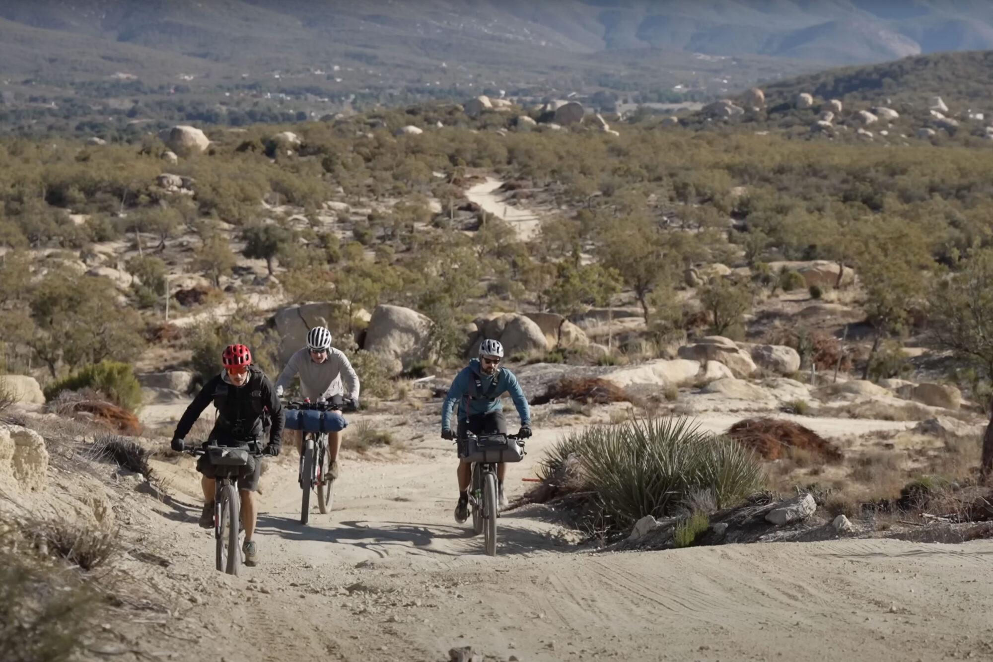 Bikepacking The Stagecoach 400 (Video)- BIKEPACKING.com