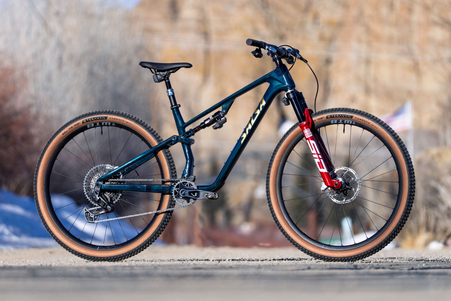 Salsa Flyway - BIKEPACKING.com