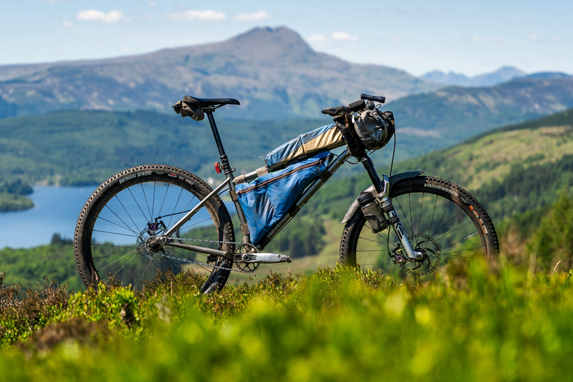 Emma Bateup Wins 2025 Highland Trail 550 Women's Race - BIKEPACKING.com