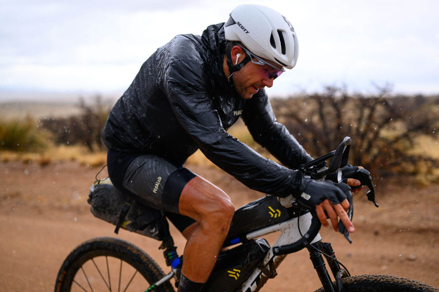 Robin Gemperle Wins the 2025 Tour Divide - BIKEPACKING.com