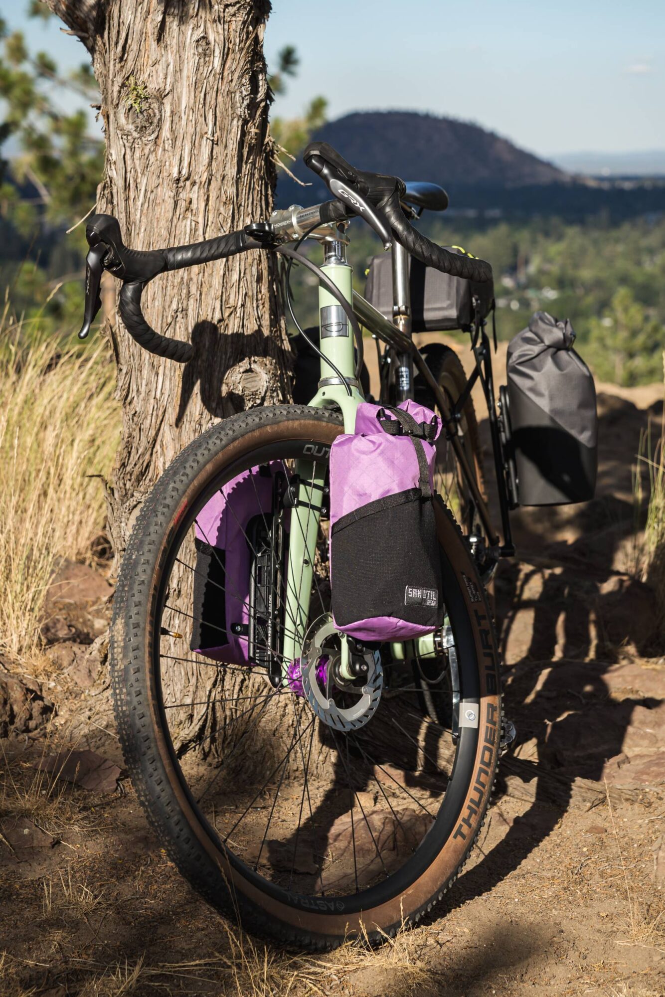 Old Man Mountain FLiP System Available to Small Makers - BIKEPACKING.com