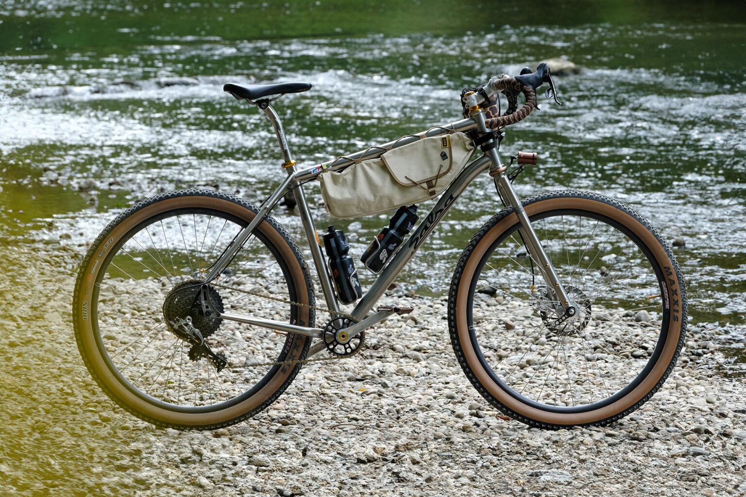 Salsa Flyway - BIKEPACKING.com