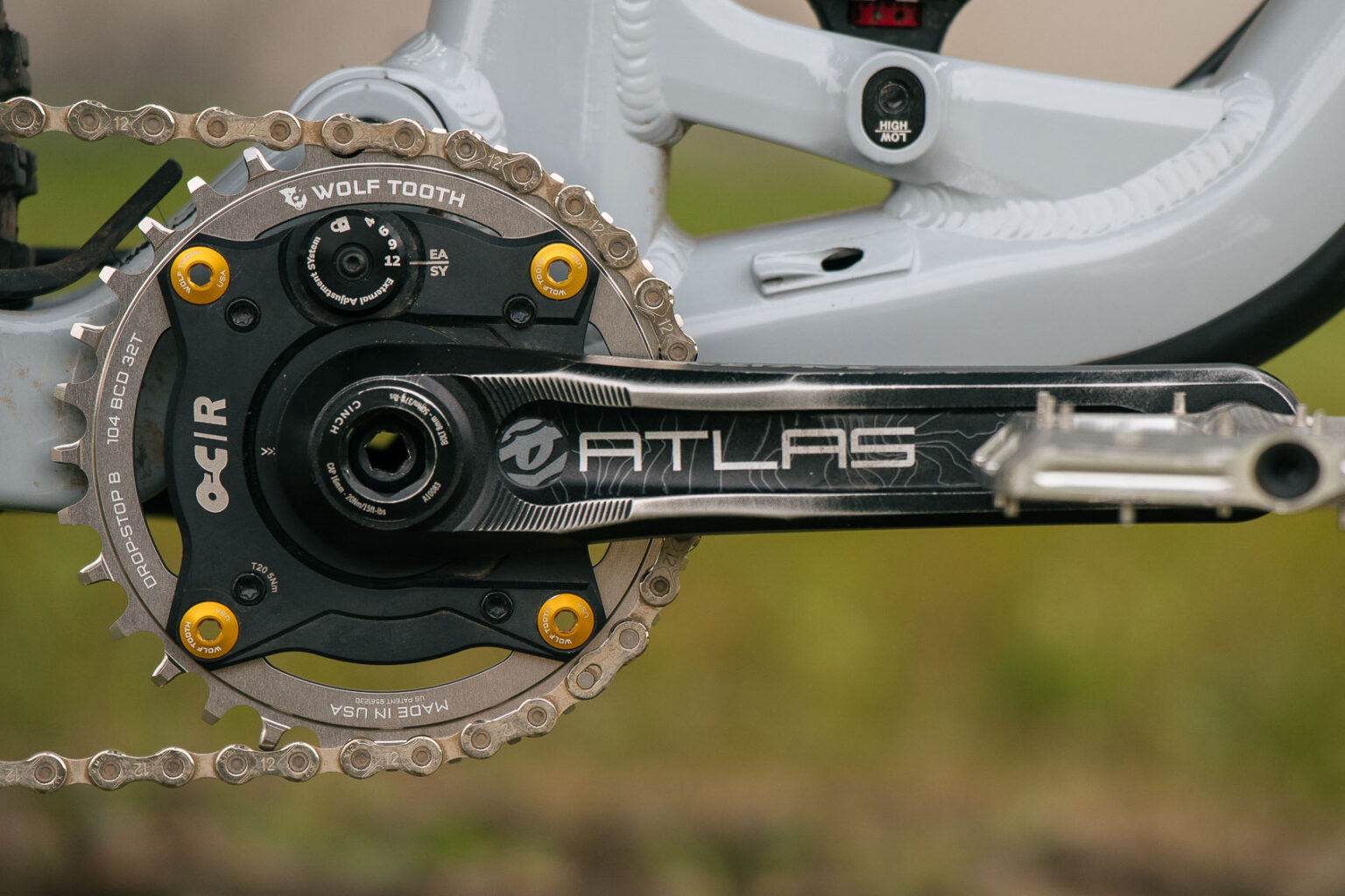 New Raw Silver Wolf Tooth MTB Chainrings - BIKEPACKING.com
