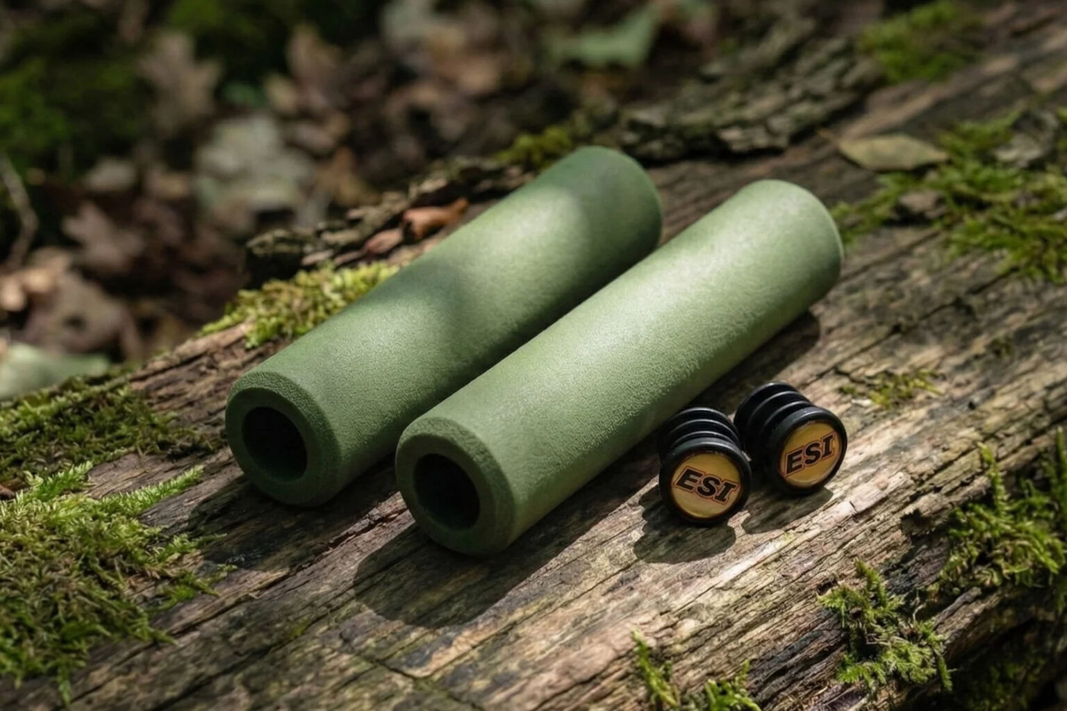 Forest Green ESI Grips - BIKEPACKING.com