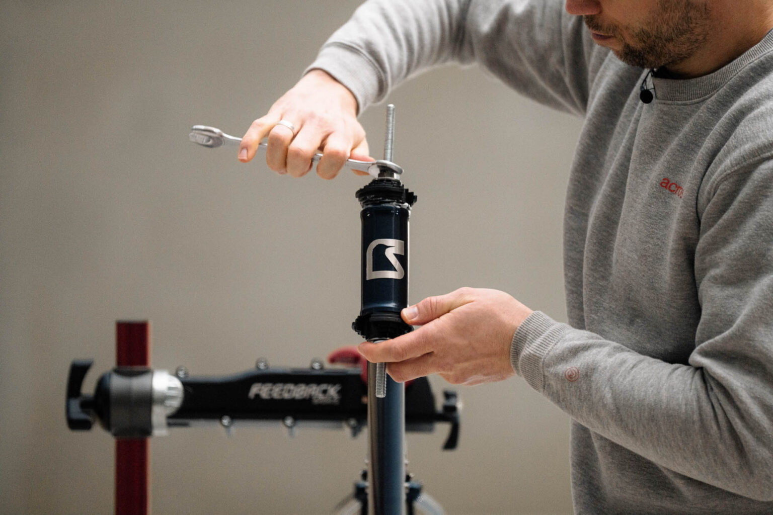 Acros Makes a $29 Headset Press - BIKEPACKING.com