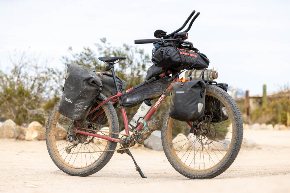 Reader's Rig: Zach's Jones LWB HD/e V2 - BIKEPACKING.com